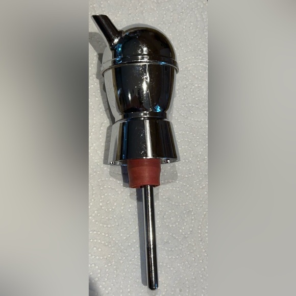 Dining | Vintage Chrome Liquor Alcohol Bottle Pour Spout Topper Retro ...